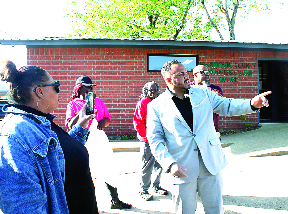 National civil rights leader offers himself for lynching - McCurtain ...